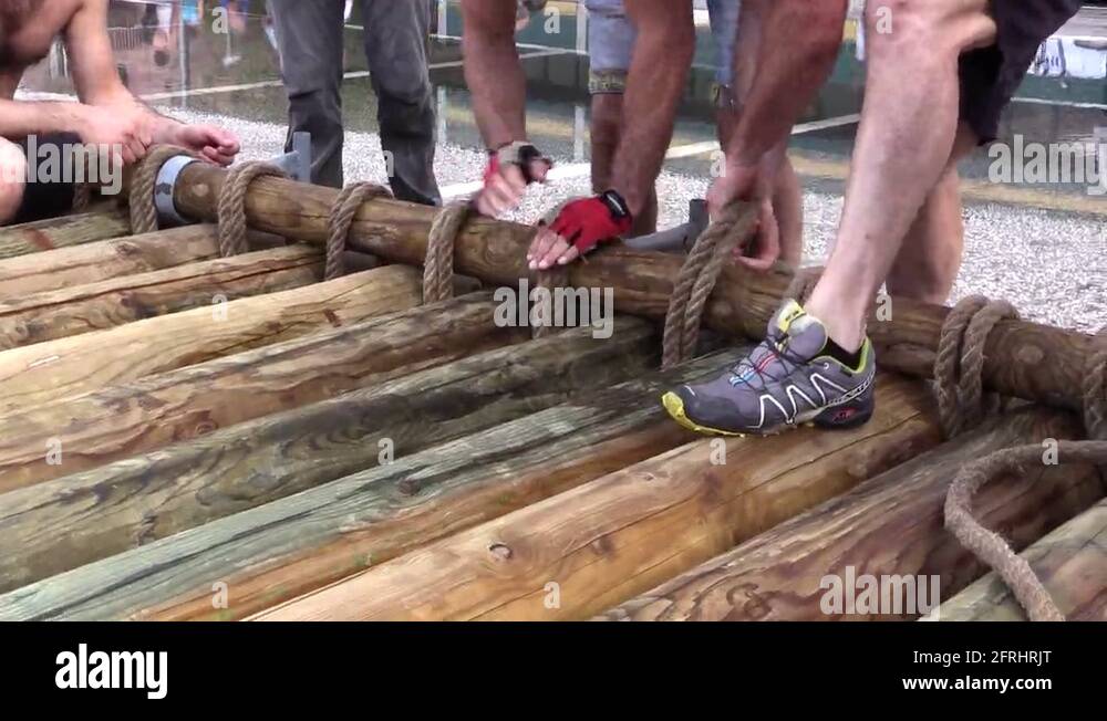 Rope pulling team Stock Videos & Footage - HD and 4K Video Clips - Alamy