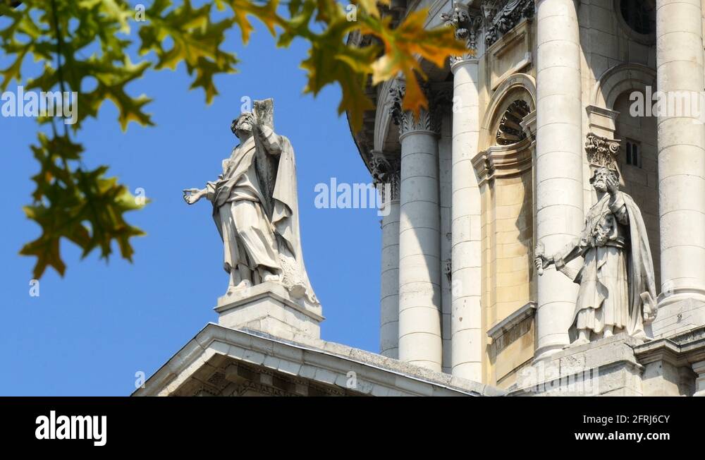 St andrew statue Stock Videos & Footage - HD and 4K Video Clips - Alamy