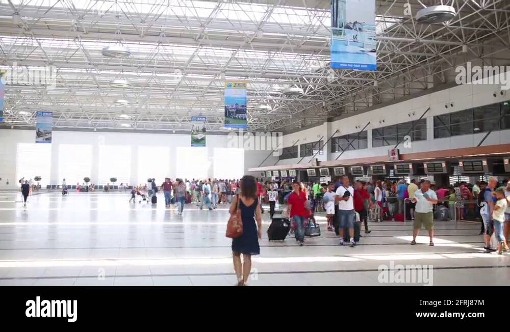 Crowd tourists boarding Stock Videos & Footage - HD and 4K Video Clips ...