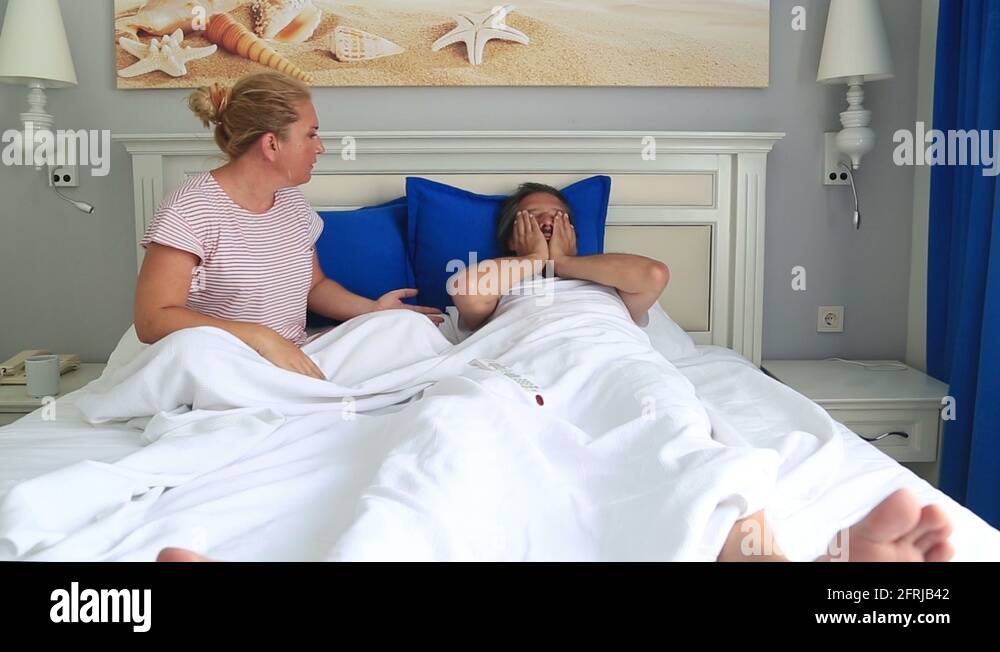 Couple fighting bed Stock Videos & Footage - HD and 4K Video Clips - Alamy
