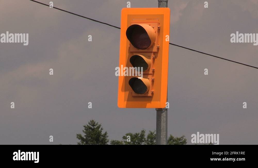 Traffic lights and power outage at city of Toronto intersection ...