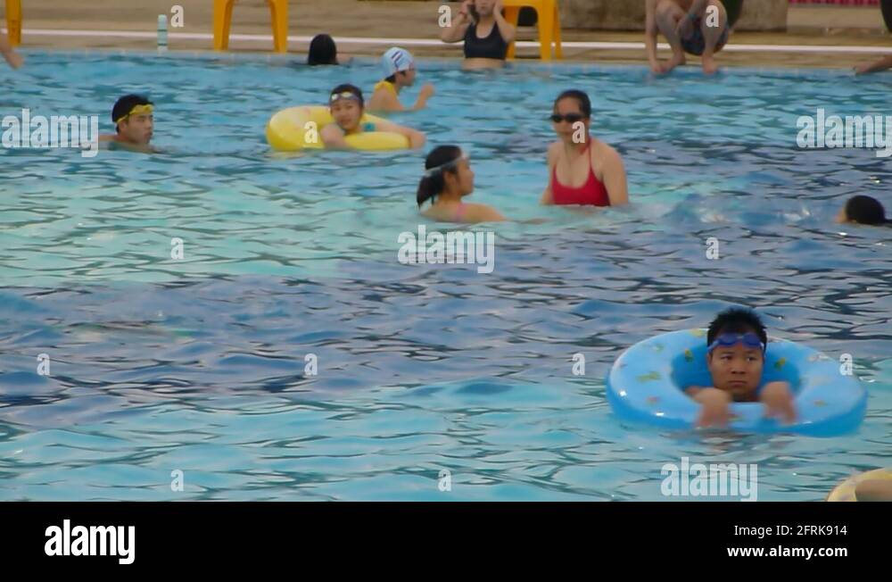 Hot weather people Stock Videos & Footage - HD and 4K Video Clips - Alamy