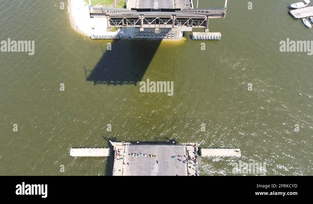 Elevated bridge Stock Videos & Footage - HD and 4K Video Clips - Alamy