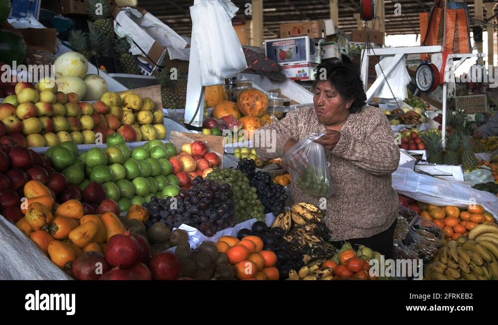 Female cuzco peru Stock Videos & Footage - HD and 4K Video Clips - Alamy