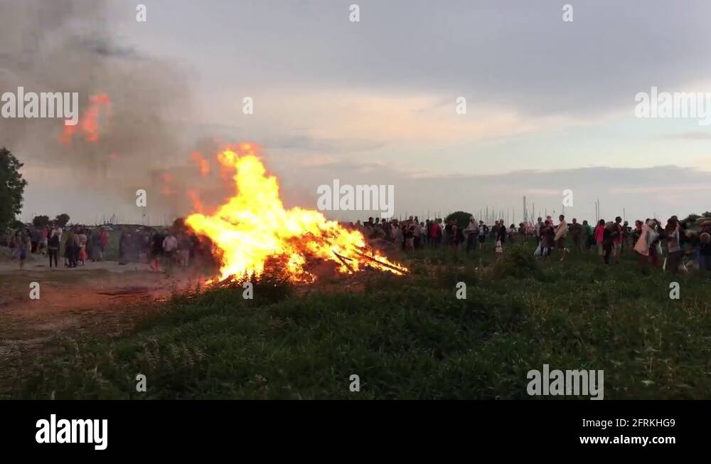Sankthansaften Stock Videos & Footage - HD and 4K Video Clips - Alamy