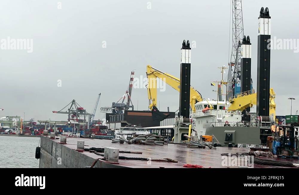 Containershipping port Stock Videos & Footage - HD and 4K Video Clips ...