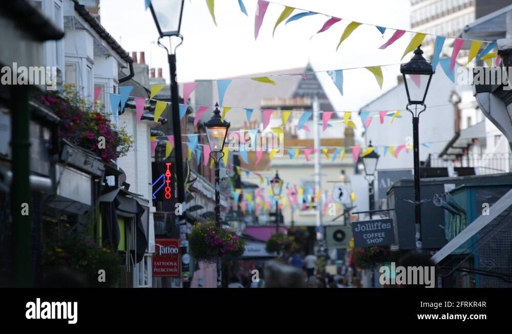 Funky street Stock Videos & Footage - HD and 4K Video Clips - Alamy