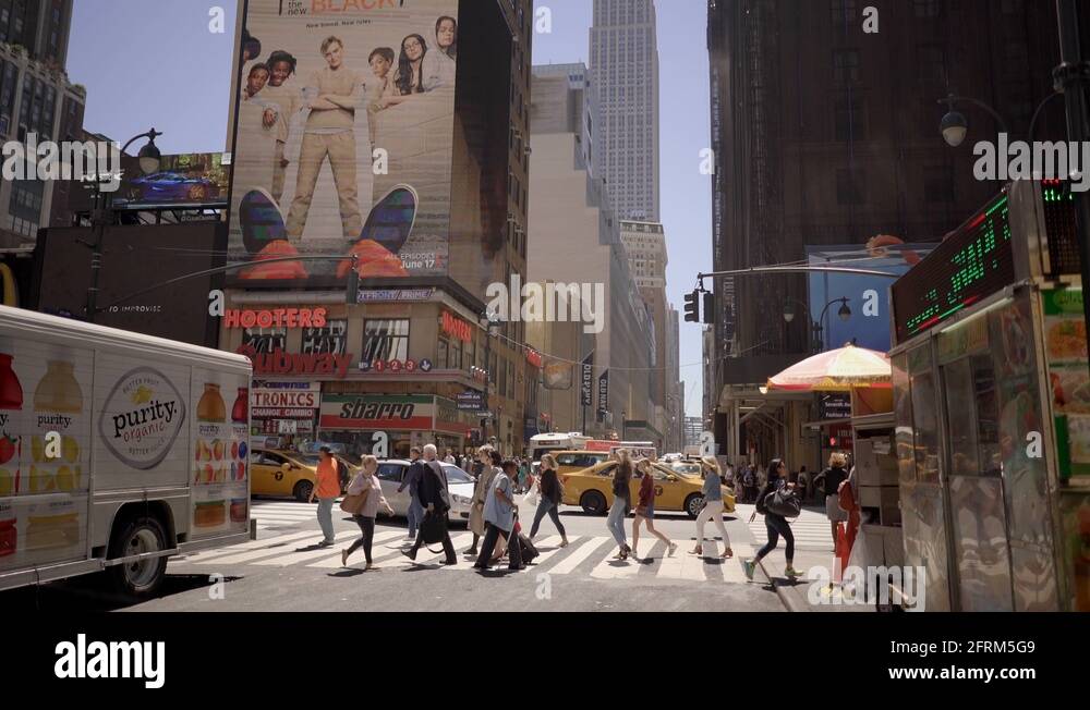 people commuting in new york city on crowded streets. urban lifestyle ...