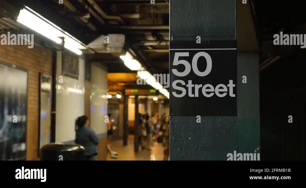 Manhattan subway platform Stock Videos & Footage - HD and 4K Video ...