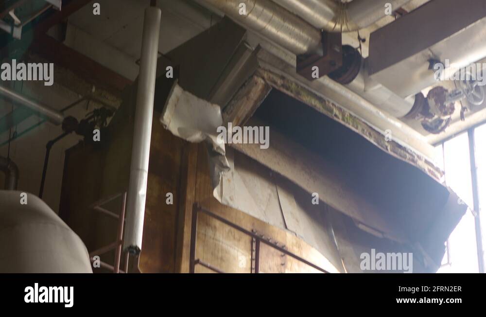 Rusted ladder Stock Videos & Footage - HD and 4K Video Clips - Alamy