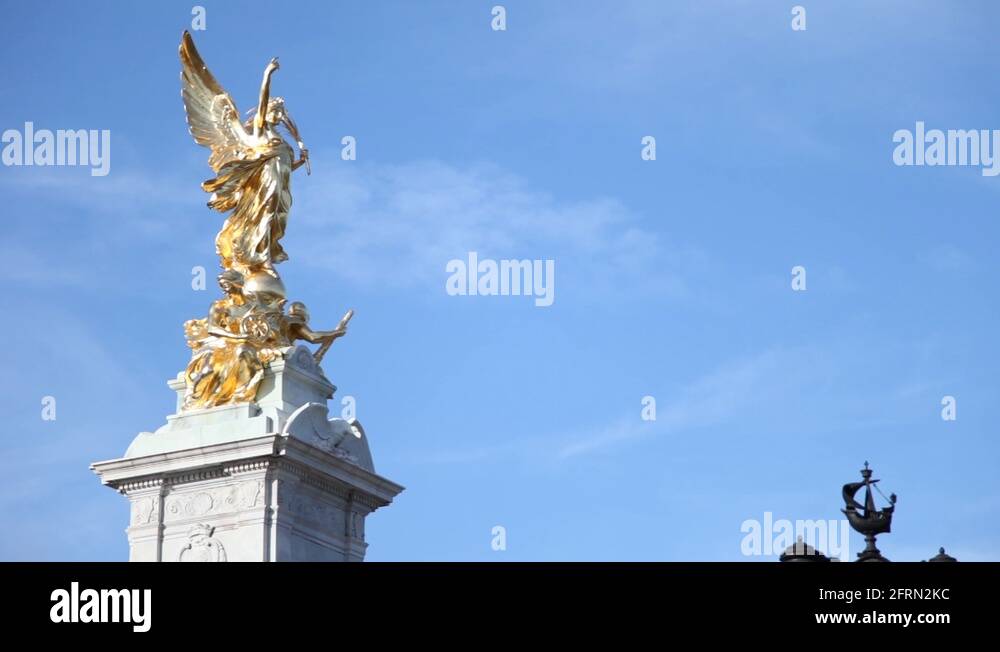 Victoria memorial buckingham london Stock Videos & Footage - HD and 4K Video Clips - Alamy