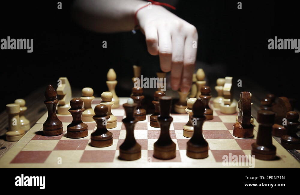 Challenger chess set Stock Videos & Footage - HD and 4K Video Clips - Alamy