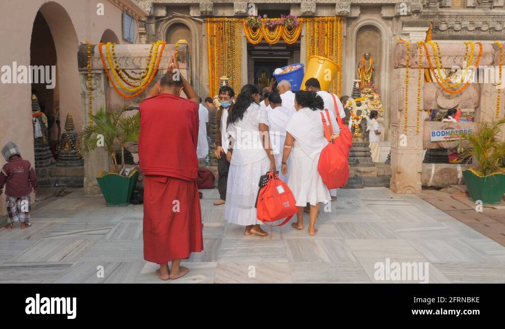 Monk prostrate praying at the entrance,BodhGaya,Mahabodhi Temple ...
