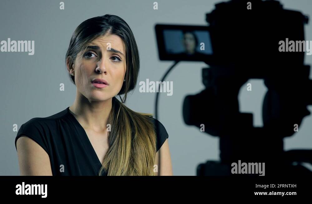 Movie actress crying Stock Videos & Footage - HD and 4K Video Clips - Alamy