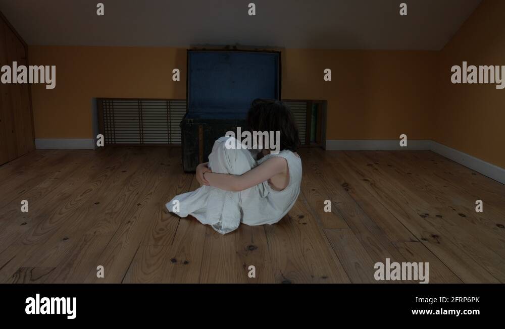 Child scared halloween Stock Videos & Footage - HD and 4K Video Clips ...