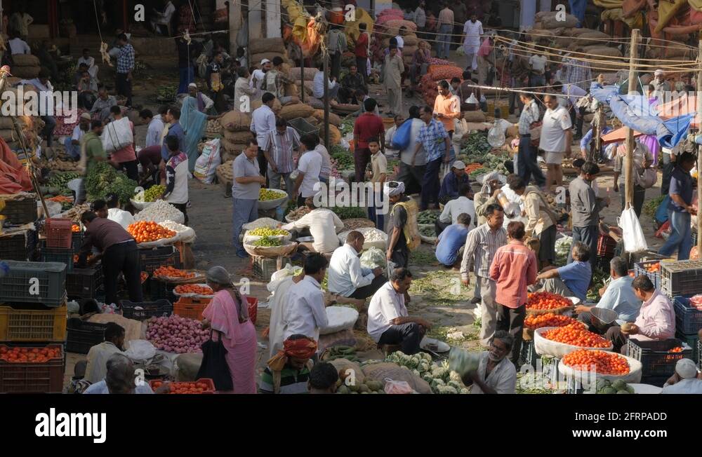 Busy market delhi Stock Videos & Footage - HD and 4K Video Clips - Alamy