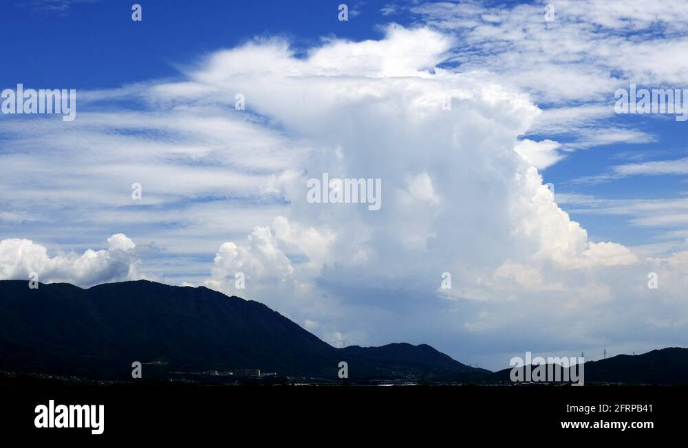 Thunderhead clouds Stock Videos & Footage - HD and 4K Video Clips - Alamy