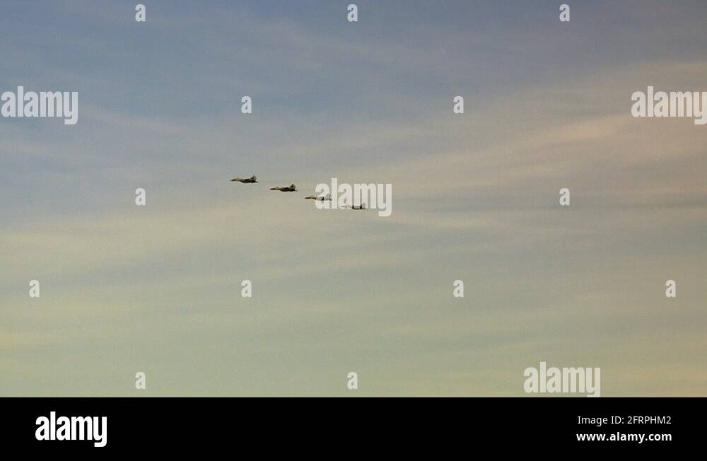 Fighter jets Stock Videos & Footage - HD and 4K Video Clips - Alamy