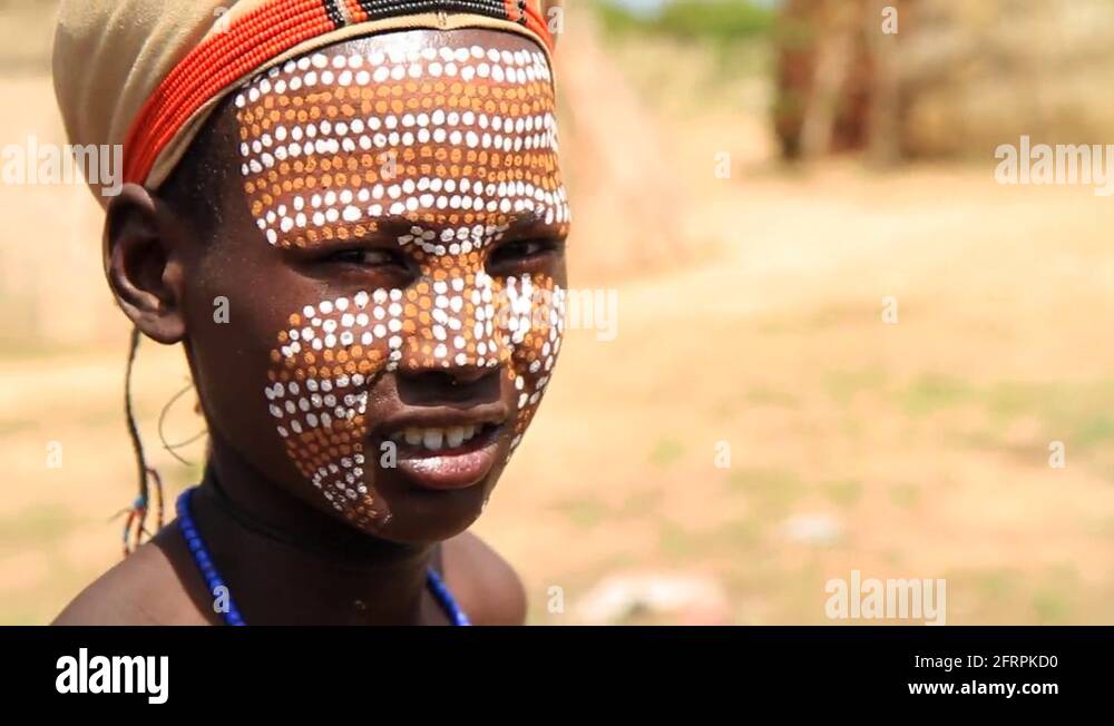 Dot to dot face Stock Videos & Footage - HD and 4K Video Clips - Alamy