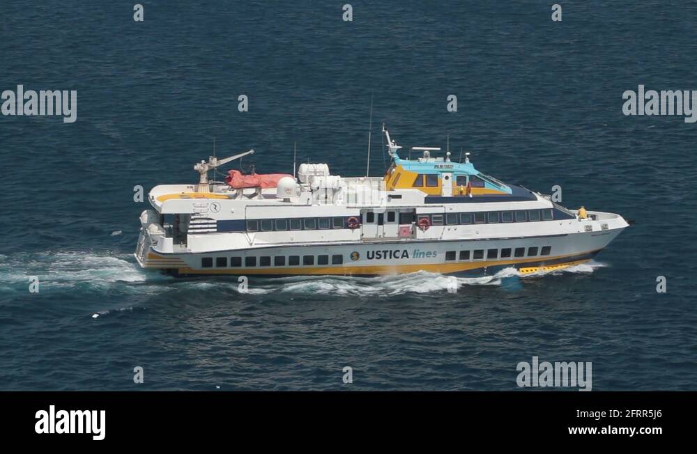 Messina ferry Stock Videos & Footage - HD and 4K Video Clips - Alamy