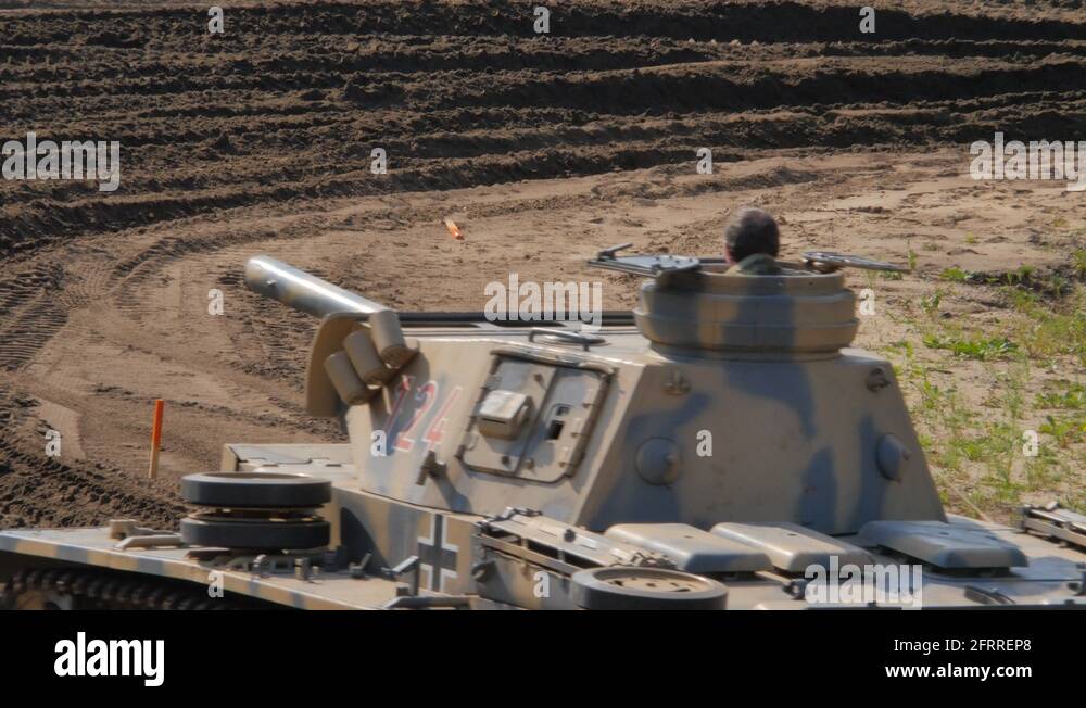 Panzerkampfwagen iii Stock Videos & Footage - HD and 4K Video Clips - Alamy