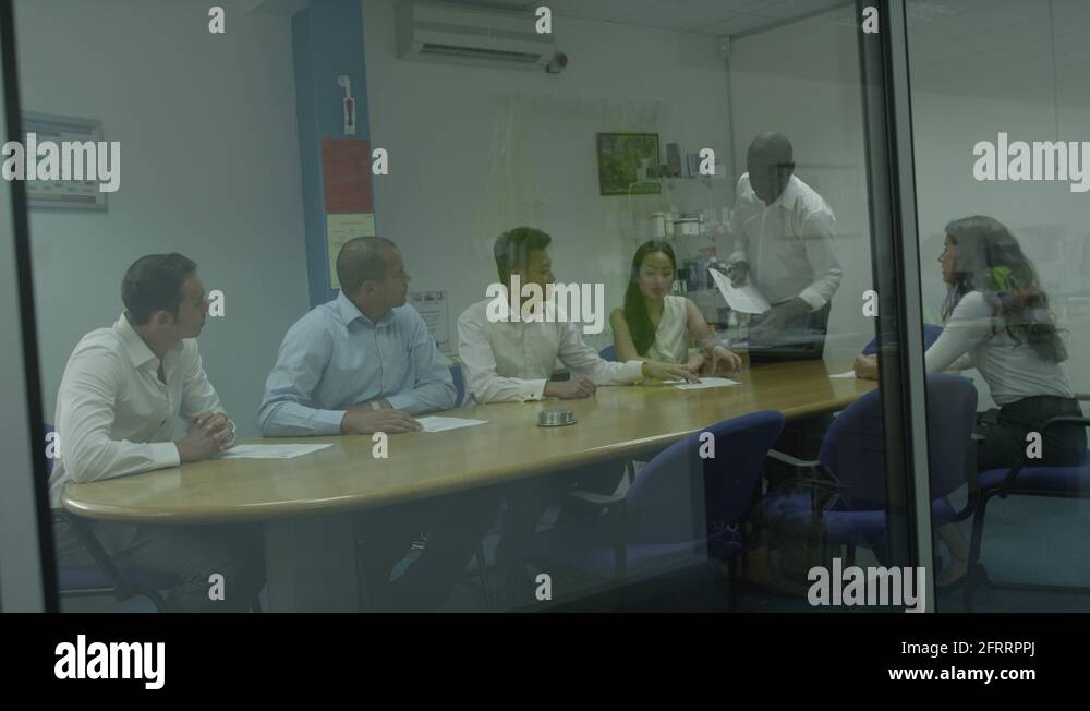 4K Office employees at work in modern building Stock Video Footage - Alamy