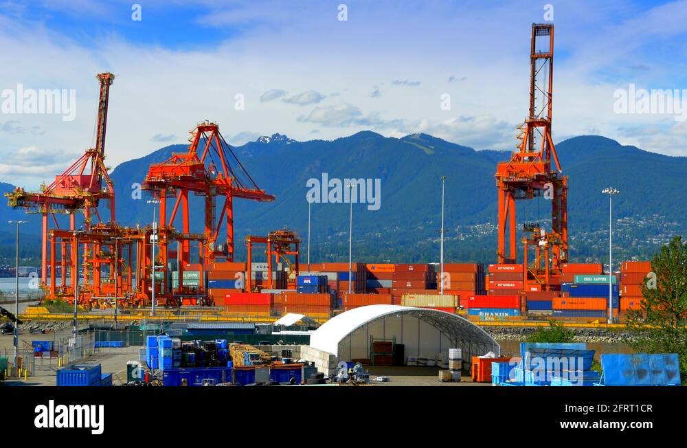 Container loading cranes Stock Videos & Footage - HD and 4K Video Clips ...