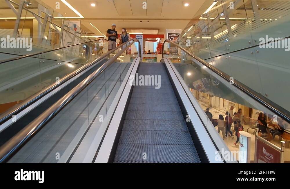 Travelator shopping mall Stock Videos & Footage - HD and 4K Video Clips ...