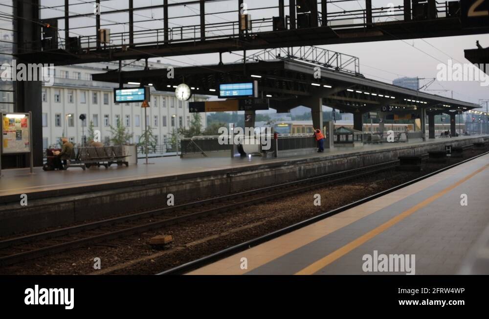 U bahn rail Stock Videos & Footage - HD and 4K Video Clips - Alamy