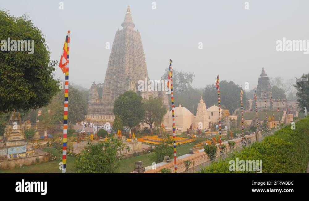 Mahabodhi temple and gardens,BodhGaya,Mahabodhi Temple Complex,India ...