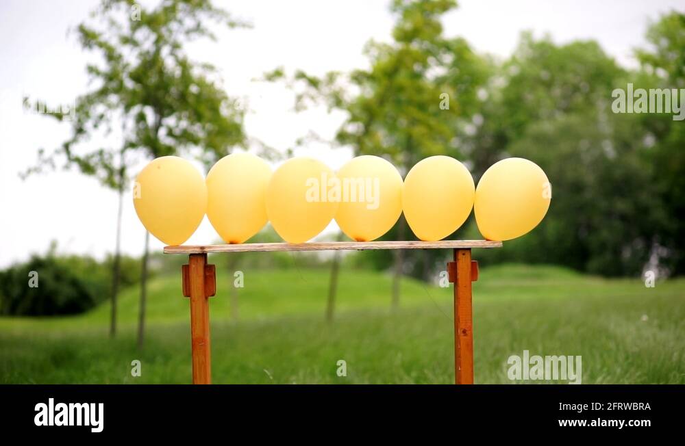 Six balloons Stock Videos & Footage - HD and 4K Video Clips - Alamy