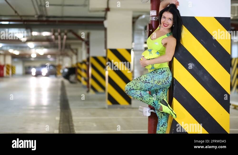 Ball and column Stock Videos & Footage - HD and 4K Video Clips - Alamy