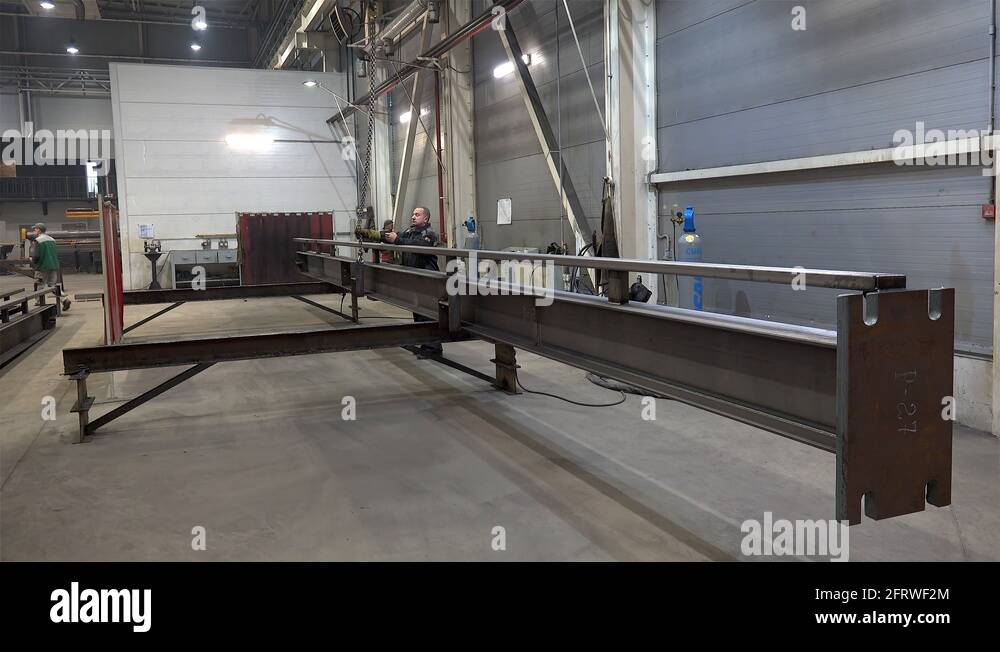 Overhead electric gantry Stock Videos & Footage - HD and 4K Video Clips ...