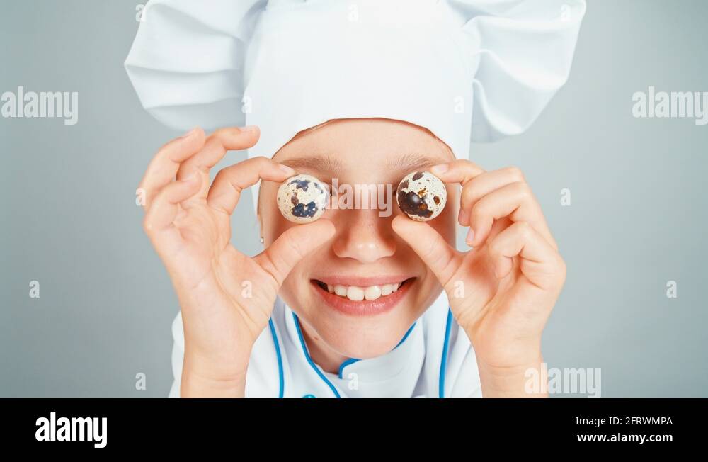 Quail face Stock Videos & Footage - HD and 4K Video Clips - Alamy