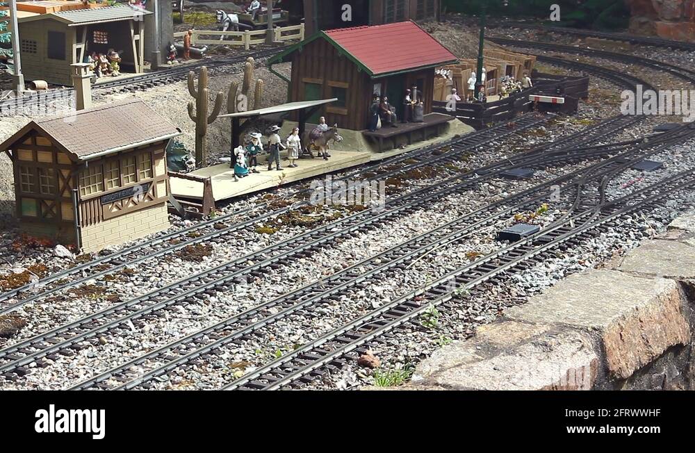 Garden model railway Stock Videos & Footage - HD and 4K Video Clips - Alamy