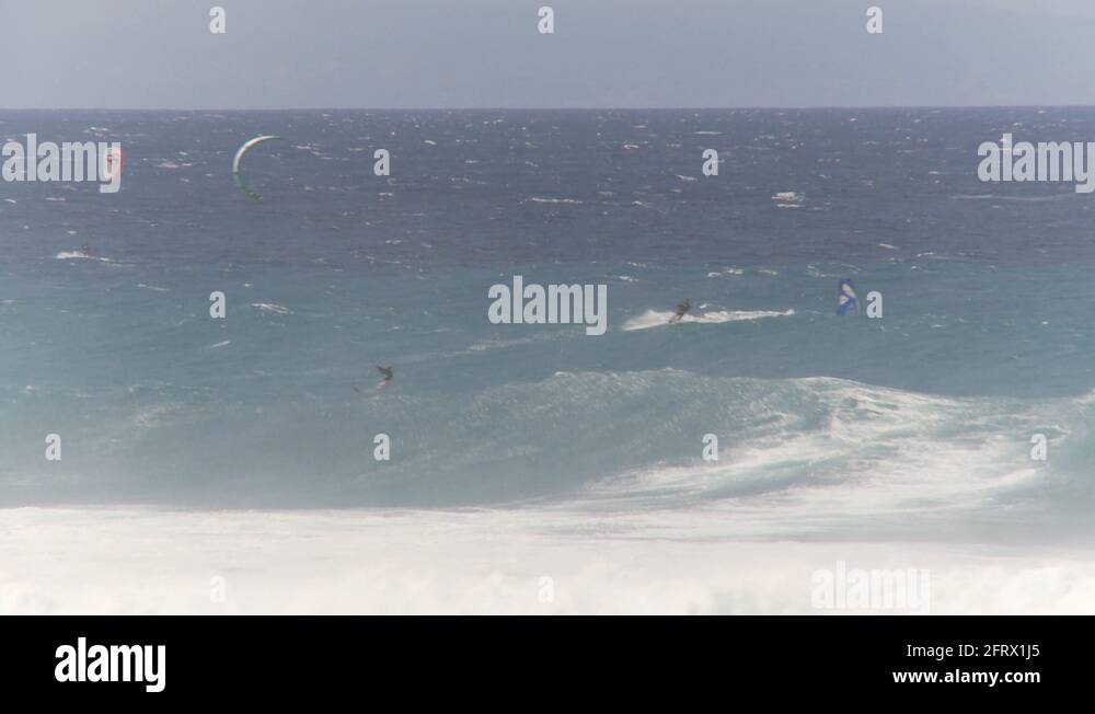 30 foot wave Stock Videos & Footage - HD and 4K Video Clips - Alamy