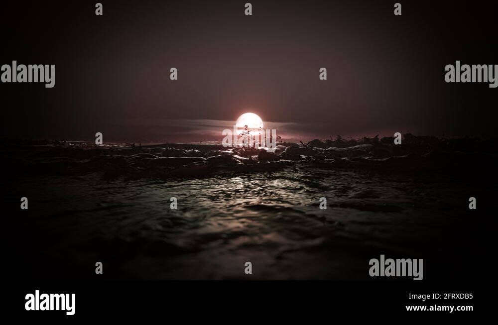 Oilfield sea Stock Videos & Footage - HD and 4K Video Clips - Alamy