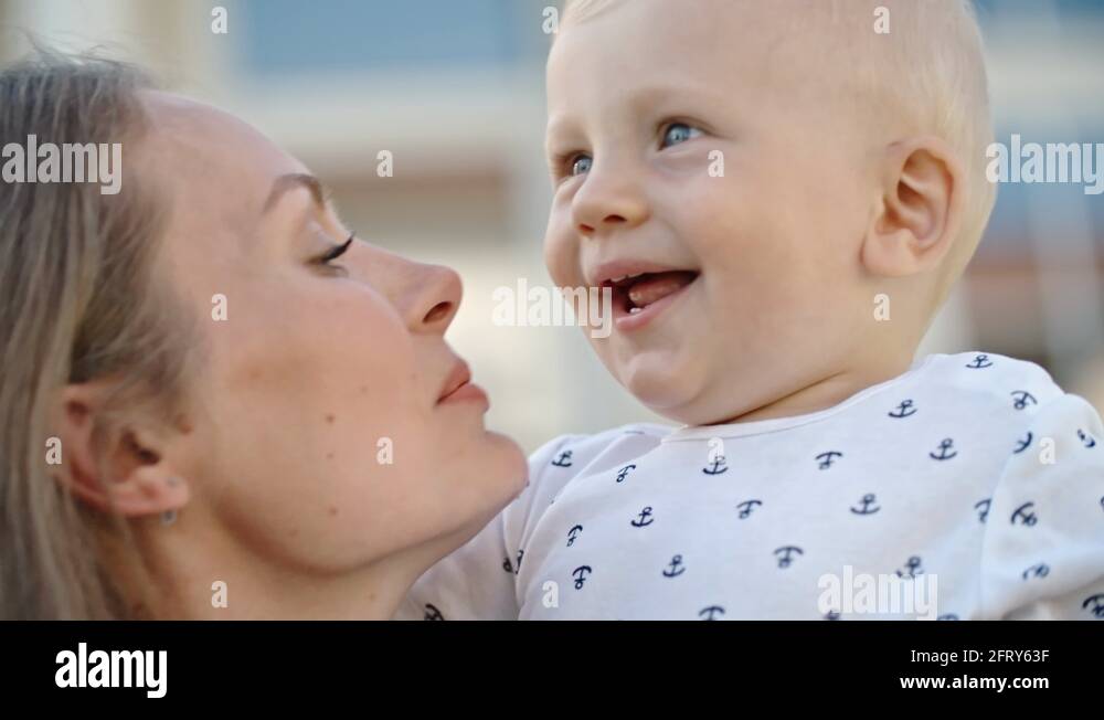 Kissing cheek Stock Videos & Footage - HD and 4K Video Clips - Alamy