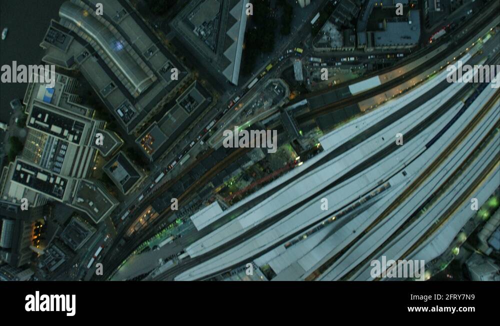 Overhead railway station Stock Videos & Footage - HD and 4K Video Clips ...