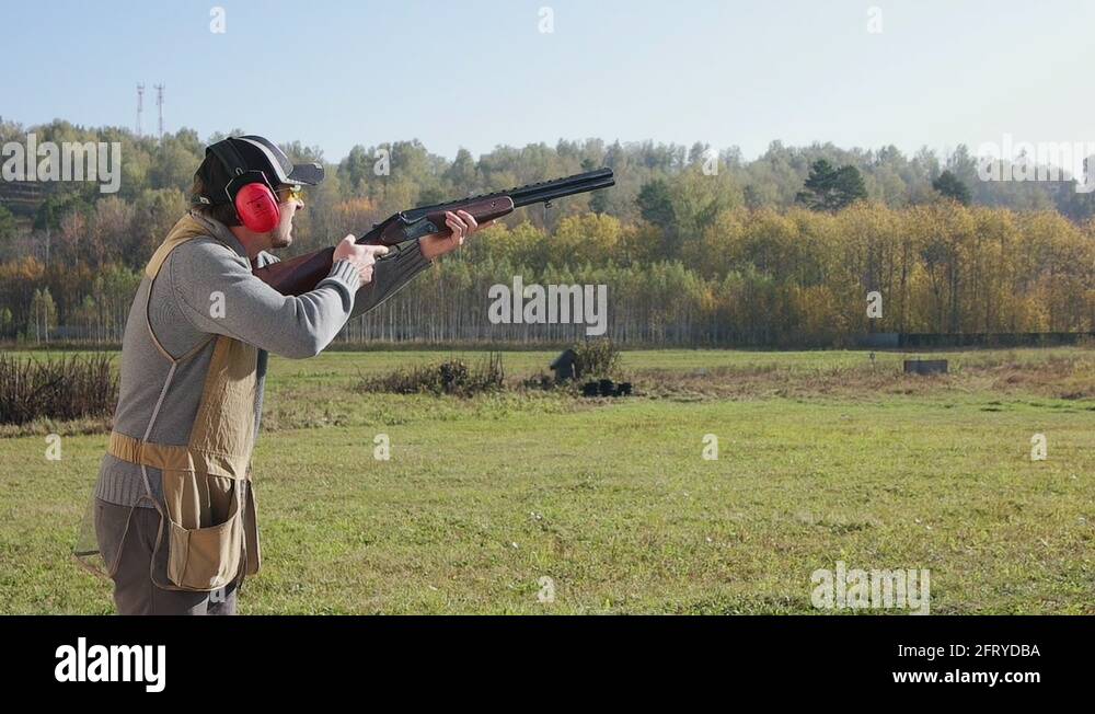 Hunter training Stock Videos & Footage - HD and 4K Video Clips - Alamy