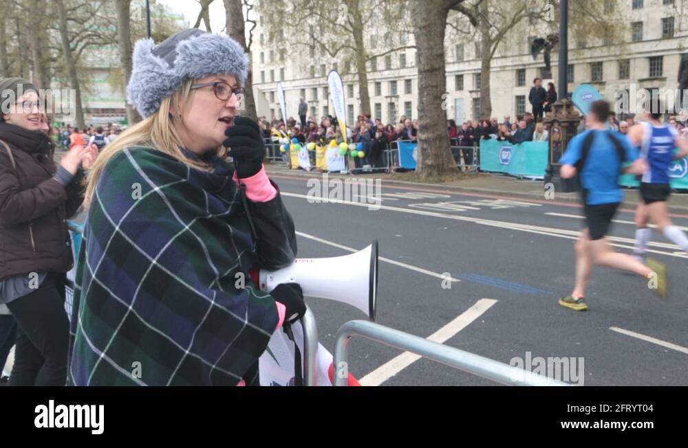 London marathon 2016 Stock Videos & Footage - HD and 4K Video Clips - Alamy
