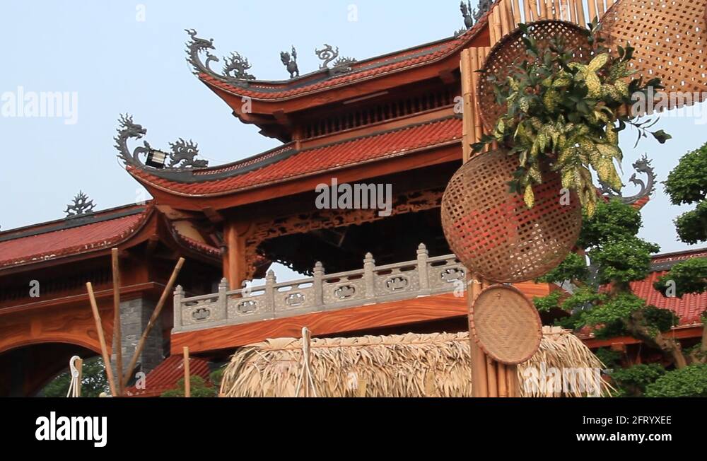 Ornate temple gate Stock Videos & Footage - HD and 4K Video Clips - Alamy