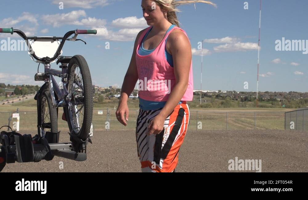 Bmx rider woman Stock Videos & Footage - HD and 4K Video Clips - Alamy