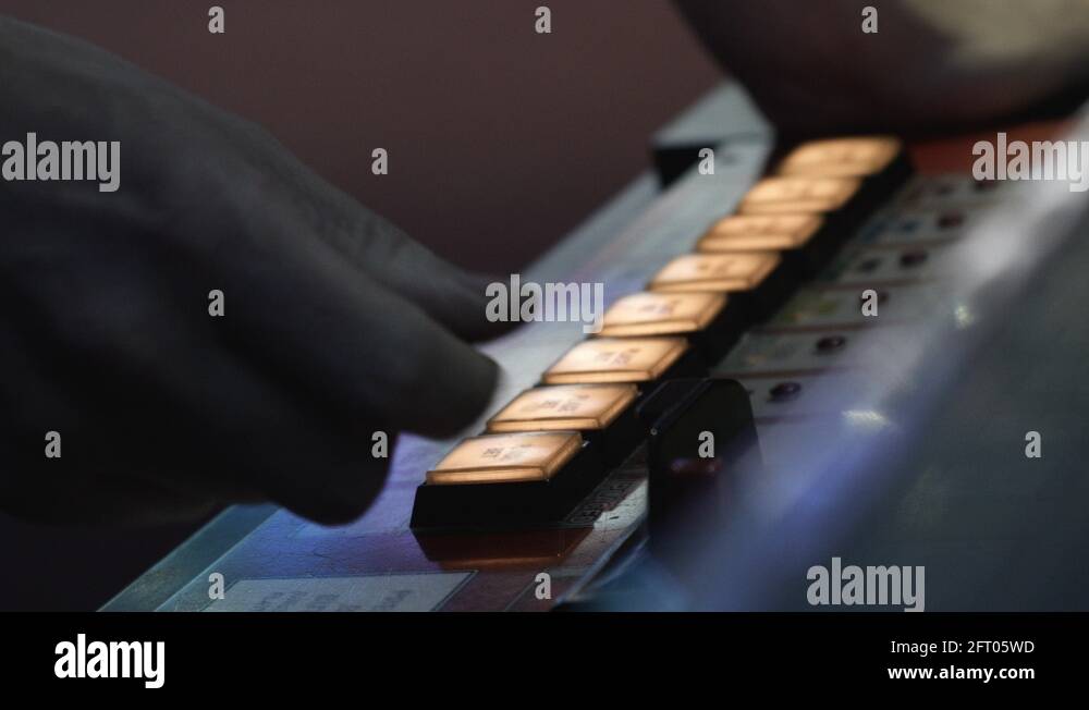 White arcade Stock Videos & Footage - HD and 4K Video Clips - Alamy