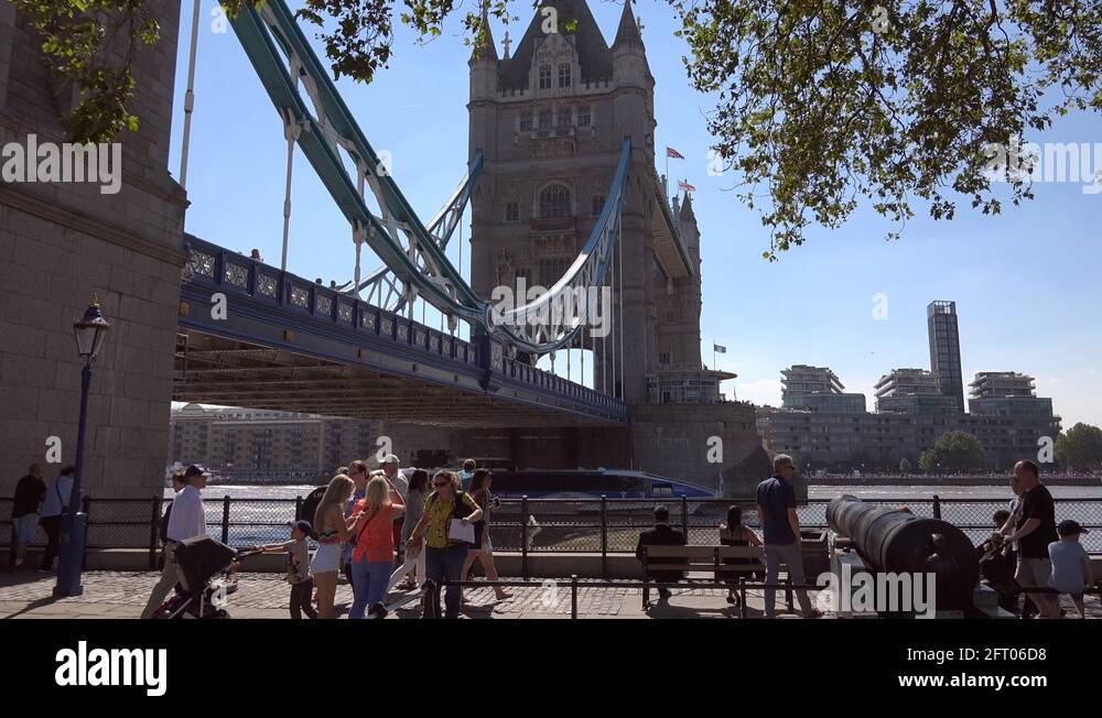 North thames Stock Videos & Footage - HD and 4K Video Clips - Alamy