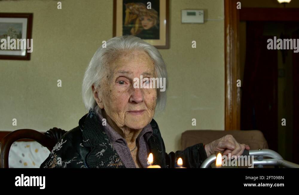 100 years old cake Stock Videos & Footage - HD and 4K Video Clips - Alamy