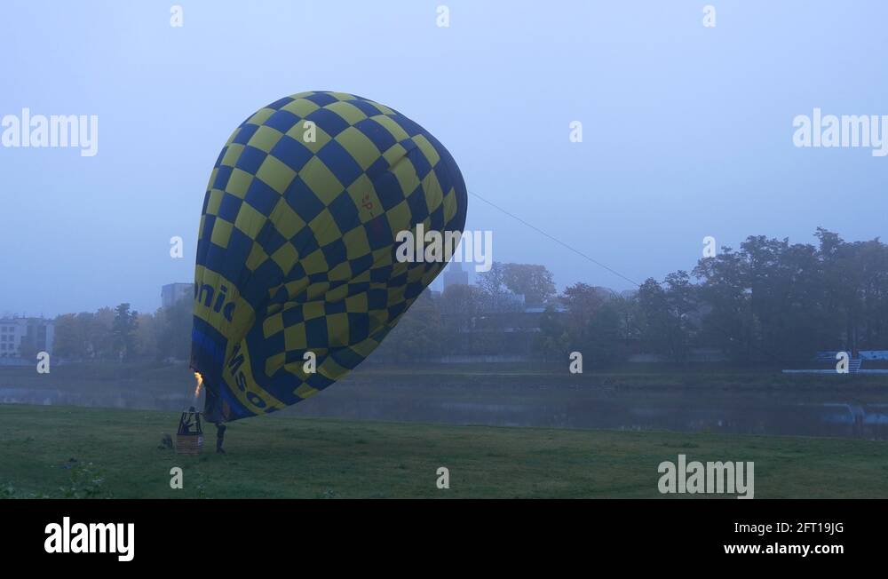 Hot air balloon flying fire Stock Videos & Footage - HD and 4K Video ...