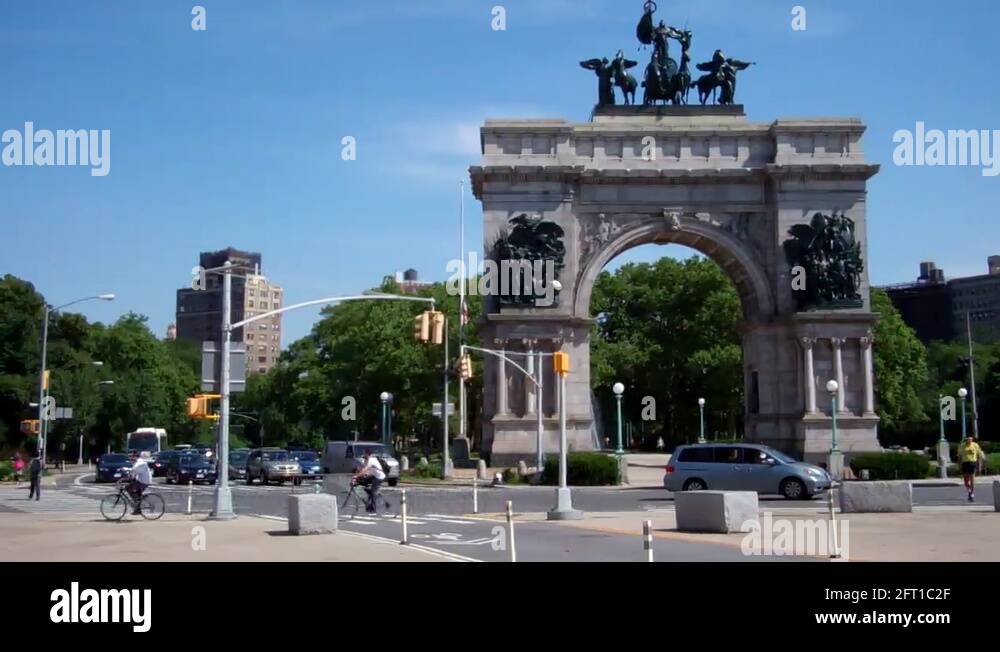 Grand army plaza in Stock Videos & Footage - HD and 4K Video Clips - Alamy