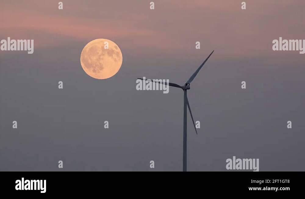 Windmill and moon Stock Videos & Footage - HD and 4K Video Clips - Alamy