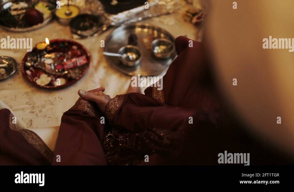 Indian robe Stock Videos & Footage - HD and 4K Video Clips - Alamy